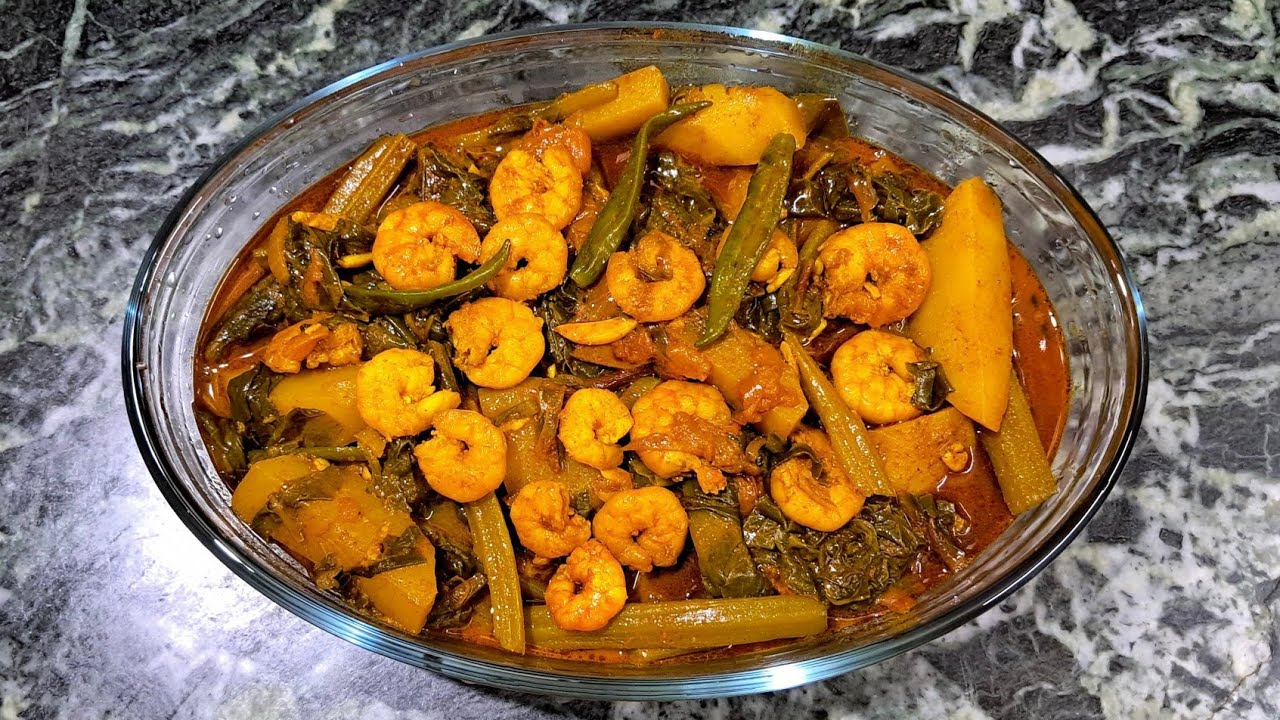 PRAWNS WITH MALABAR SPINACH || PUI SHAK & CHINGRI || - YouTube