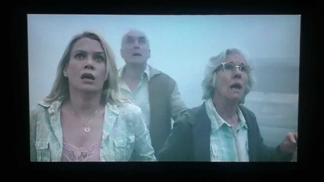 The Mist- Escape to the car - YouTube