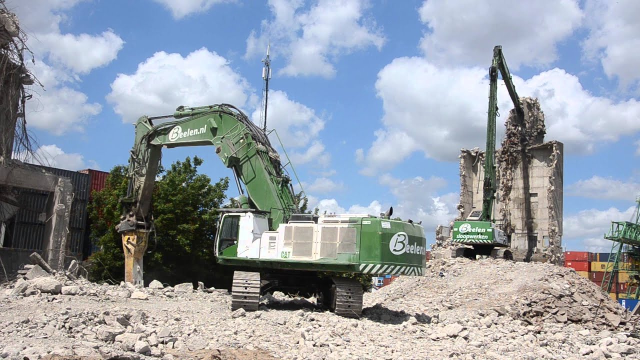 Caterpillar 385C demolition excavator with Atlas Copco HB 7000 hammer ...