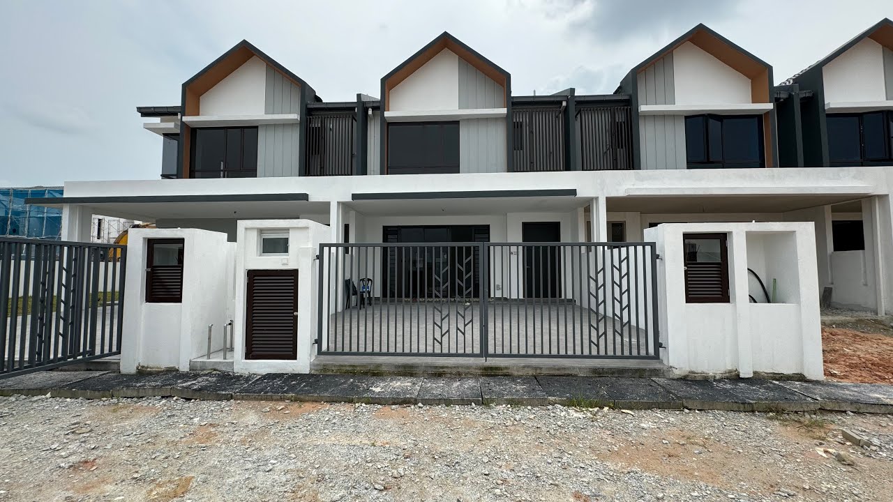 Walk around at ANISA SERENIA TOWNSHIP BBST SEPANG 22 x 70 - YouTube