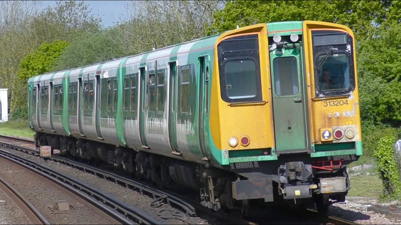 Southern Class 313/2 - 313204 Arrives At Ford For Littlehampton ...
