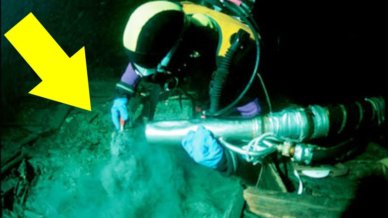 Divers Find A Tube On An Ancient Shipwreck With Contents That Shouldn’t ...