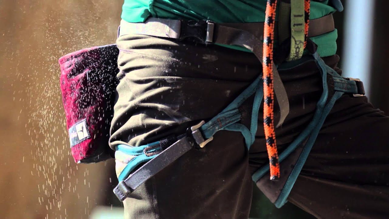 Climbing Tips: Chalking Up - YouTube
