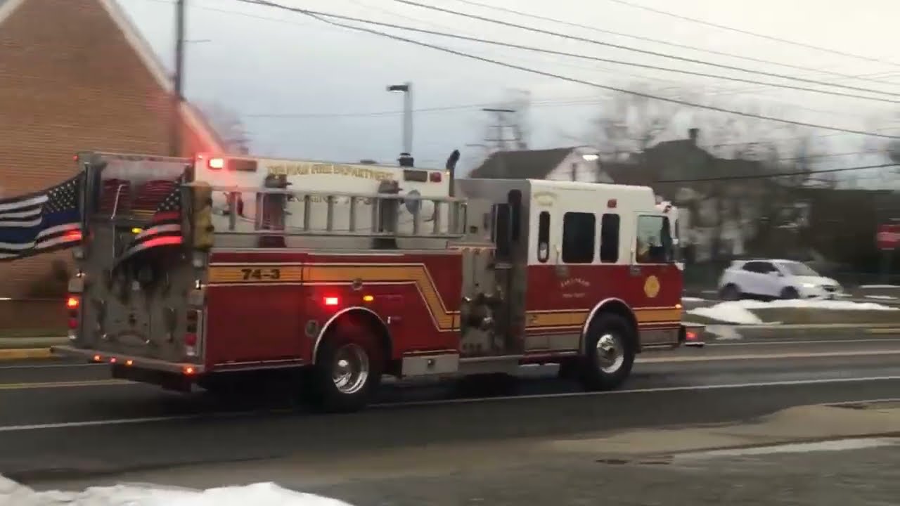 Delmar Engine 74-3 reported structure fire in Laurel - YouTube