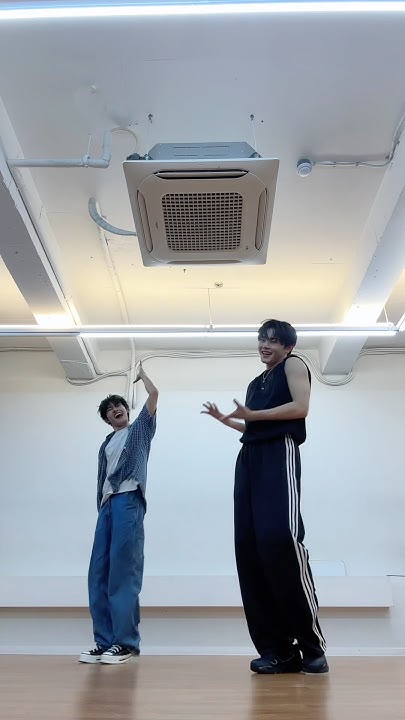 Here to remind yall we do dance!! #1VERSE #유니버스 #AITO #NATHAN - YouTube