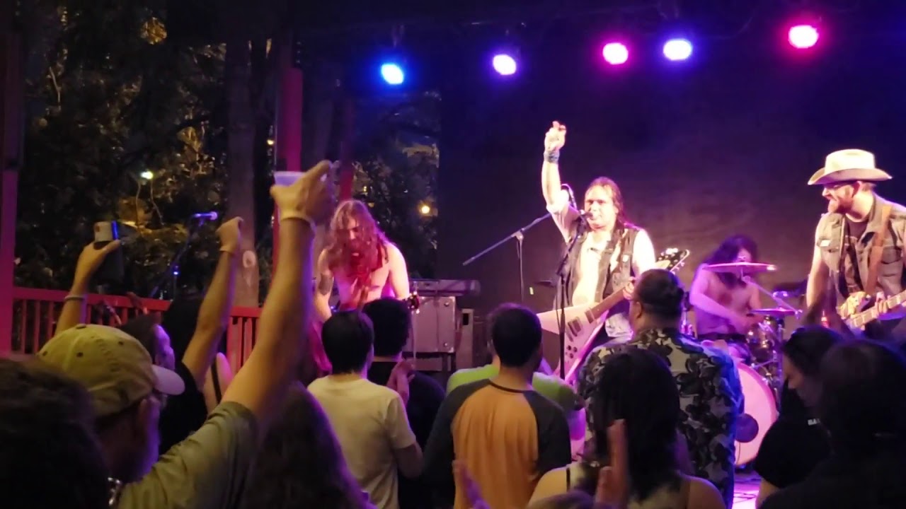 The Comancheros LIVE White Trash Throne - YouTube