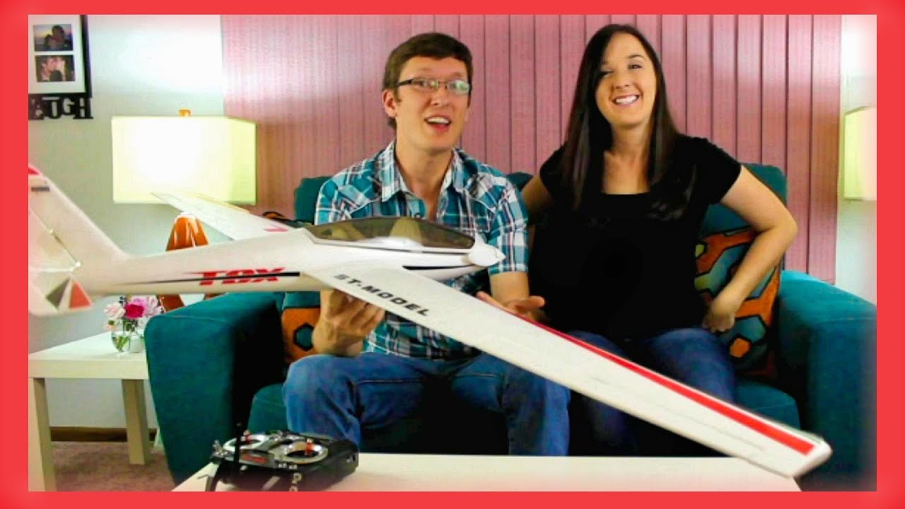 ST Model FOX Glider Review and Flight Impressions - TheRcSaylors - YouTube