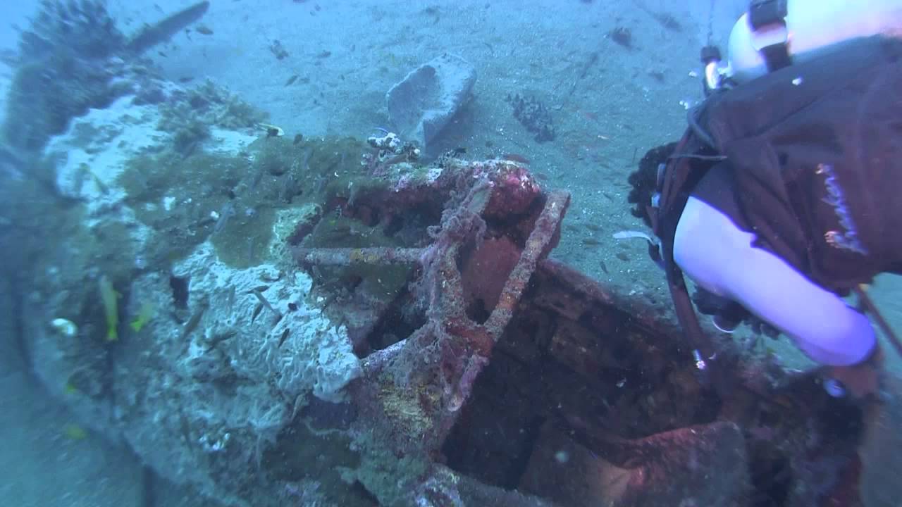 Wreck Diving in Rabaul - YouTube