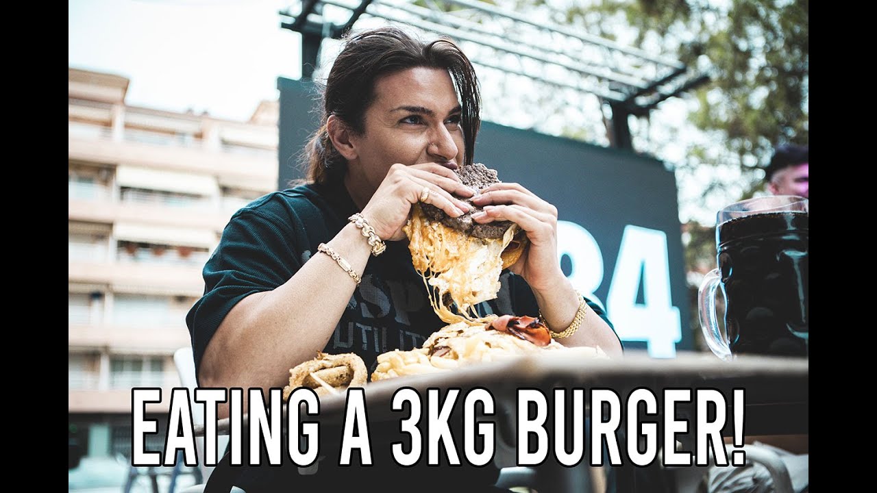 Burger competition - 3 KG burger (!!) - YouTube