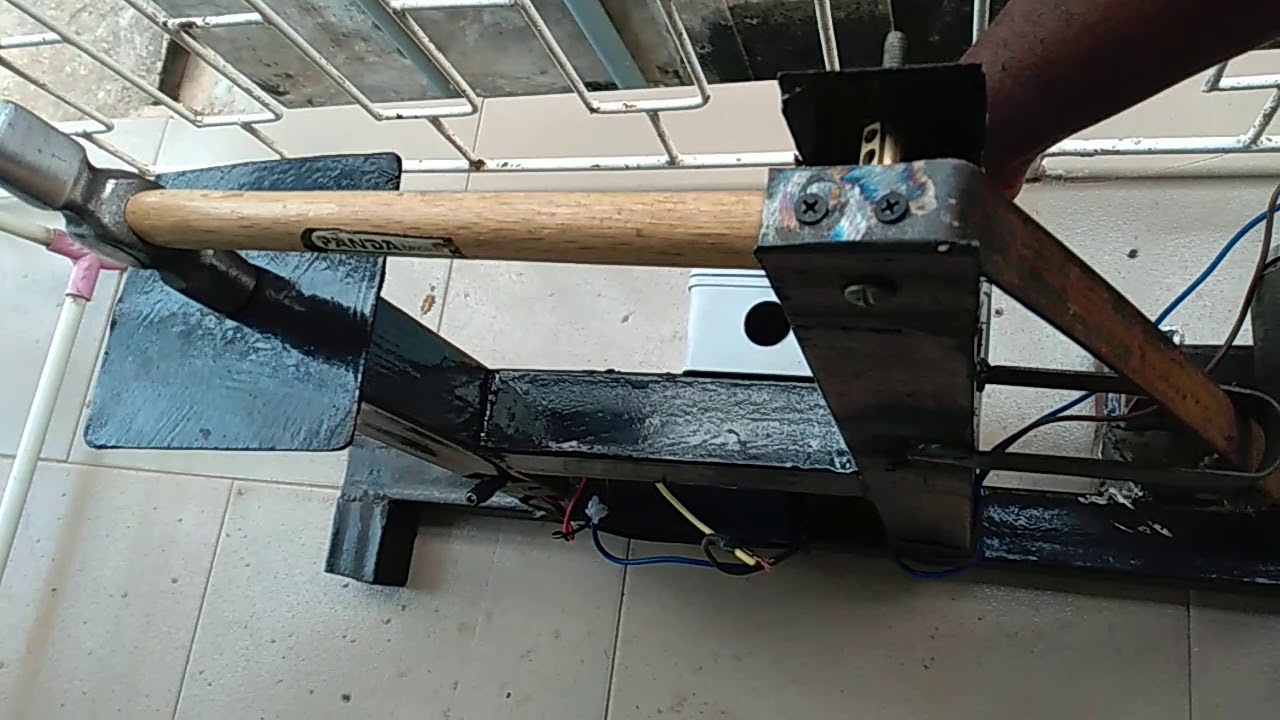 Automatic Hammering System. - YouTube