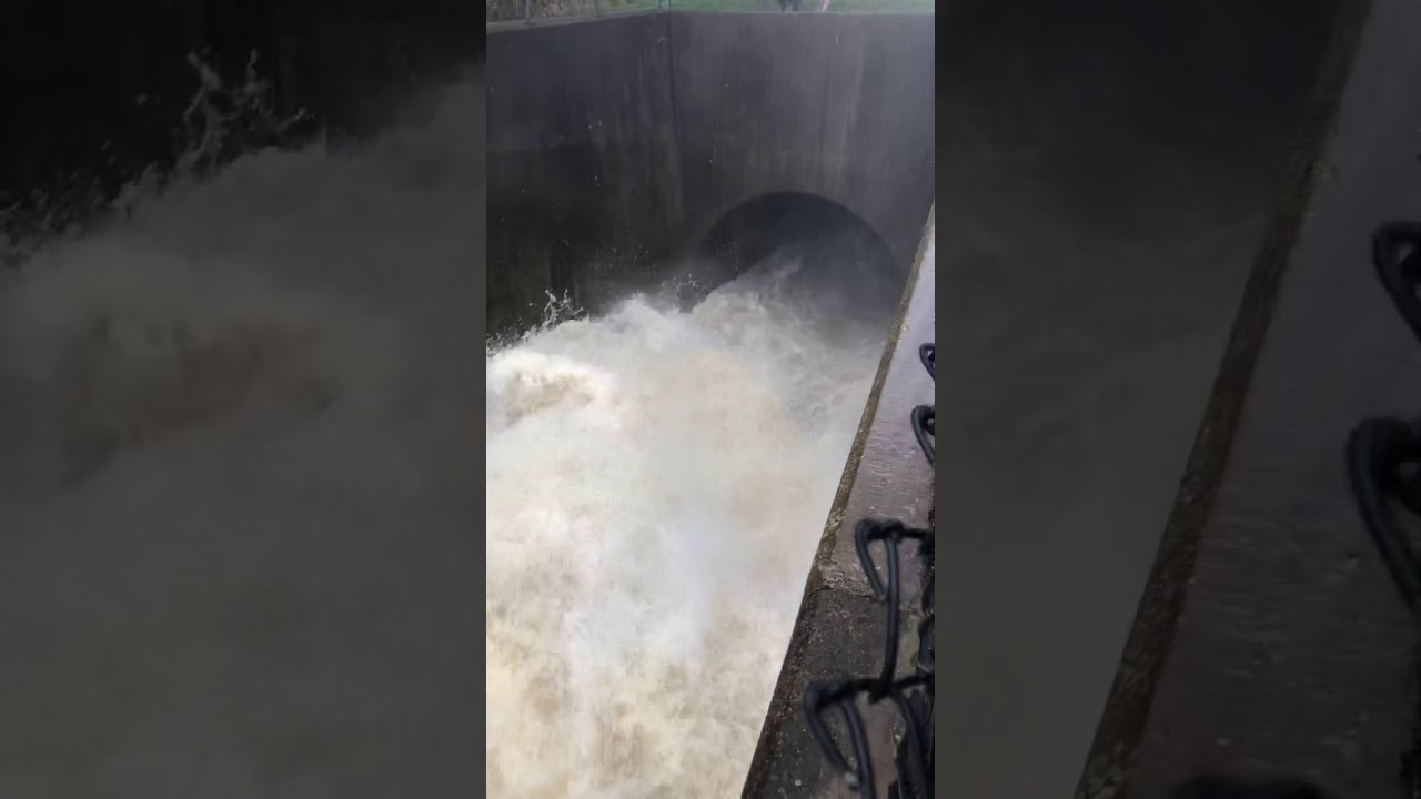 Dillon dam Zanesville Ohio - YouTube