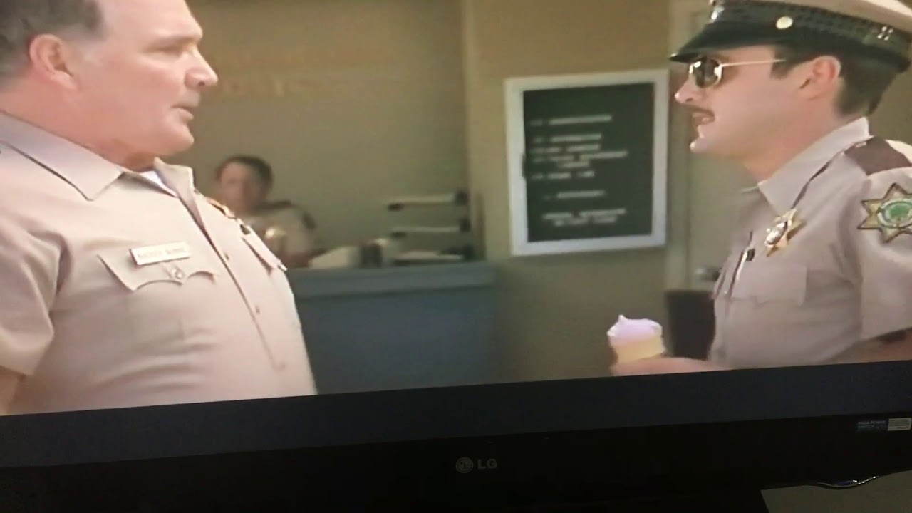 Joe Whipp and David Arquette in Scream - YouTube