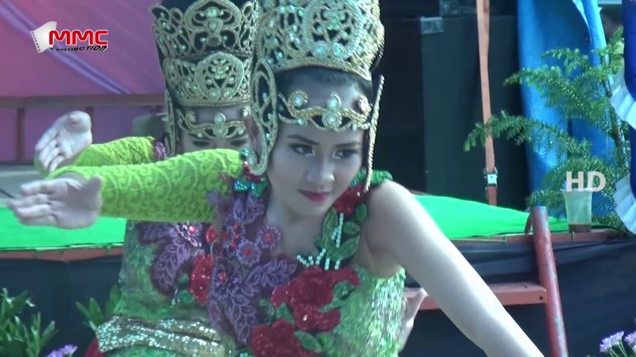 Tarian Nyi-Ronggeng Siswi SMA Negeri 1 Ciawigebang - YouTube