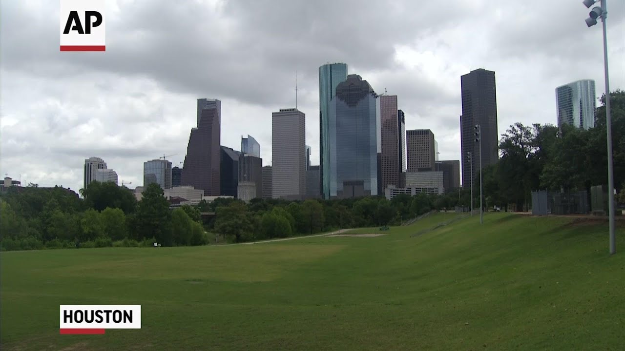 Texas sees virus resurgence as states reopen - YouTube