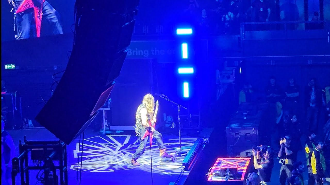 Pantera - This Love - live, OVO Arena Wembley, London 25 Feb 2025 - YouTube