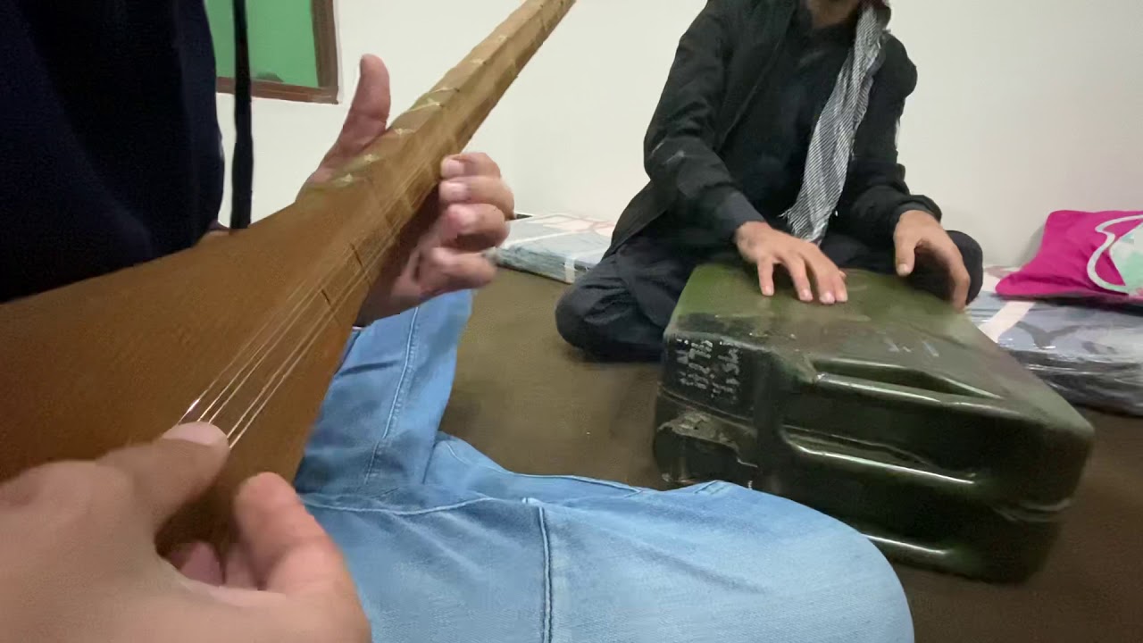 Chitrali Sitar | Shariq Ali Mir | Khowar music - YouTube