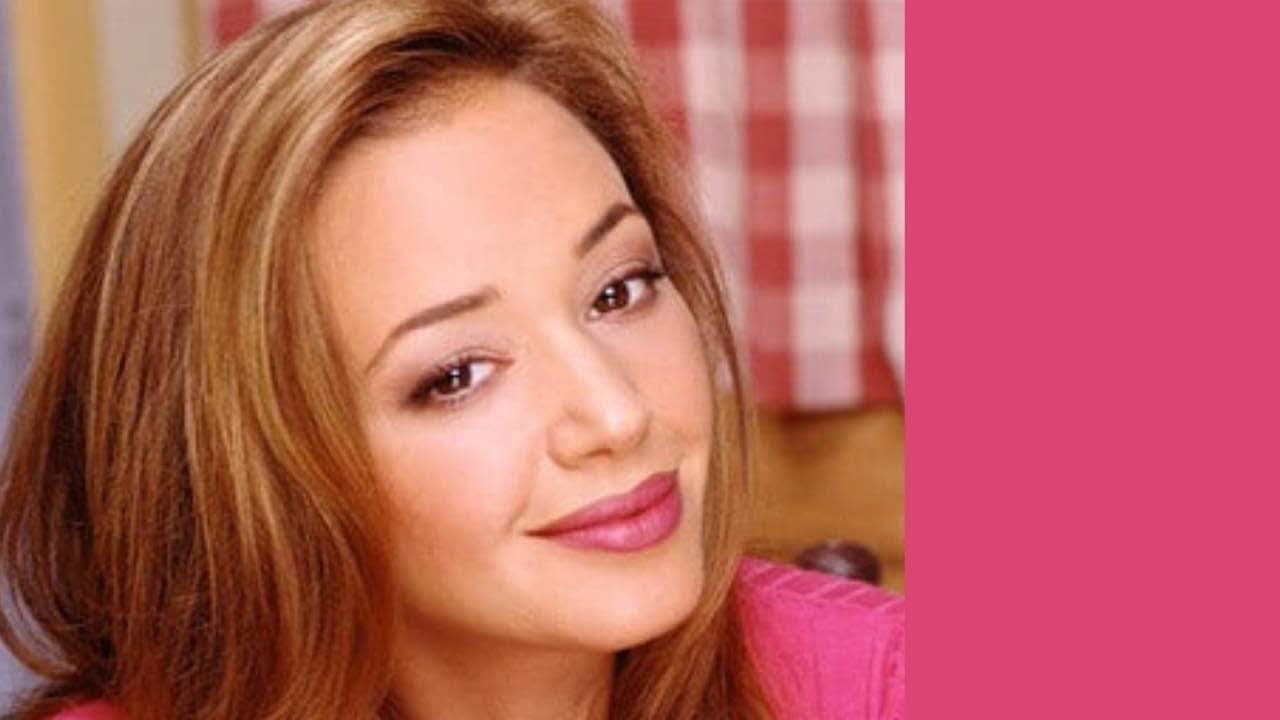 13 Sexy Photos of Leah Remini - YouTube