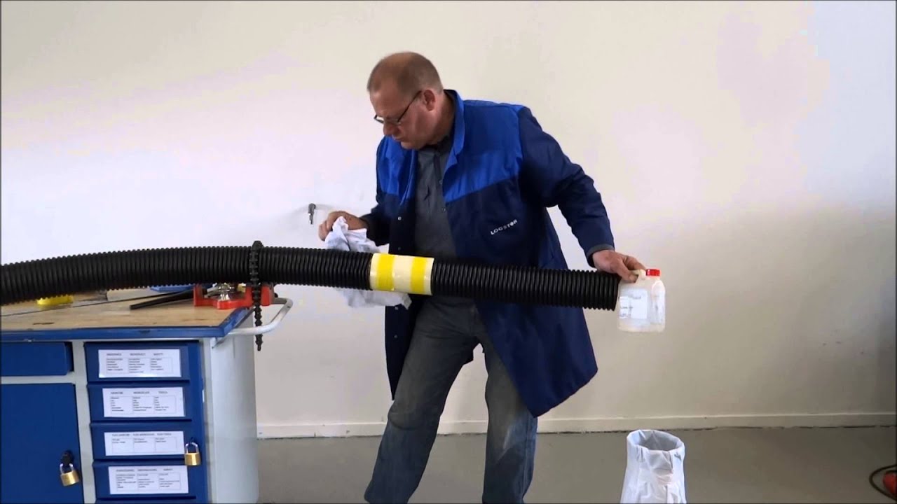 Logstor Flextrapipe Pex and FX joint with Mastic - YouTube