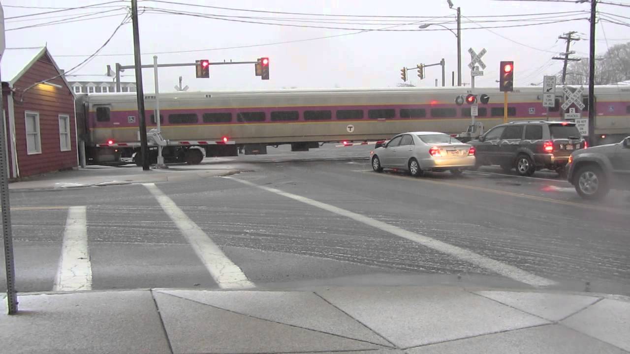 MBTA Grade Crossing Study - Wakefield, MA - YouTube