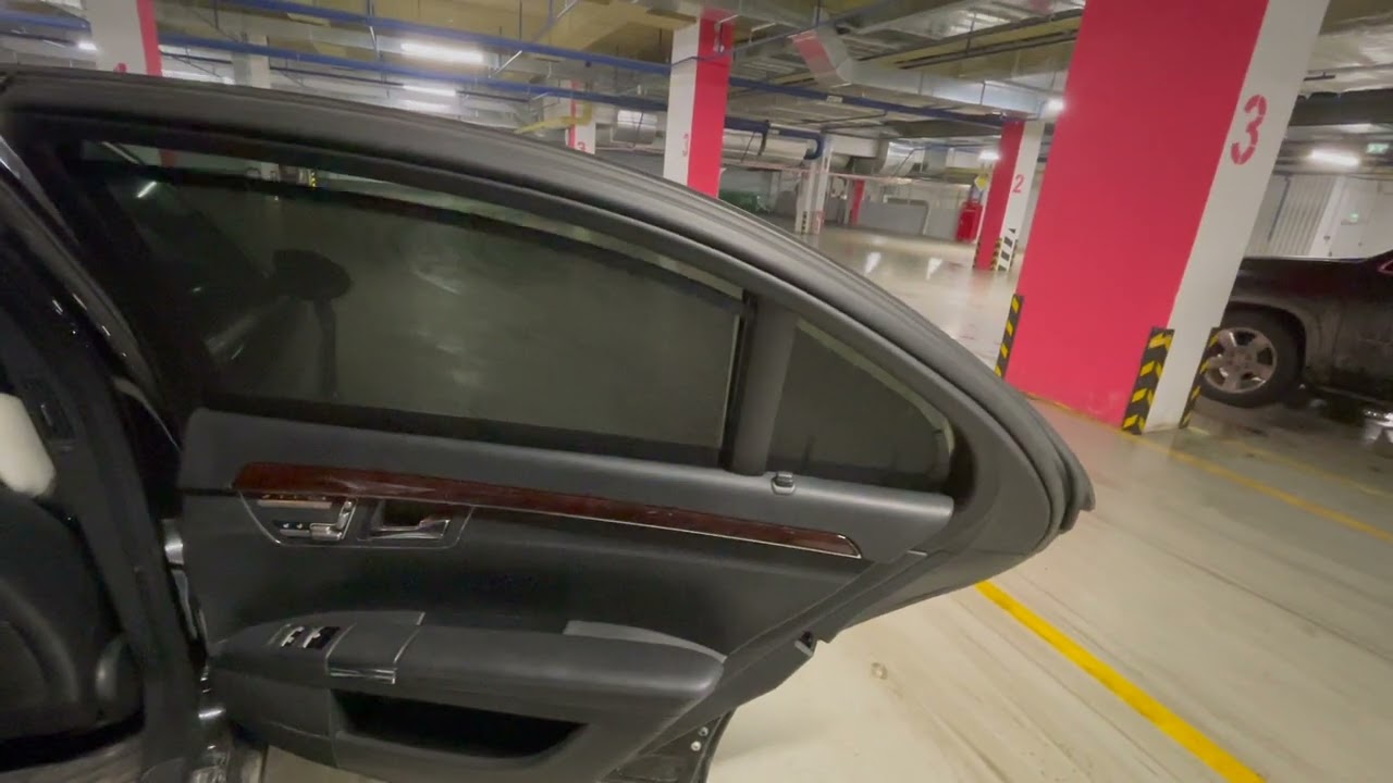 W221 Mercedes Benz S classe Option 297 Rear Door Sun Curtains - YouTube
