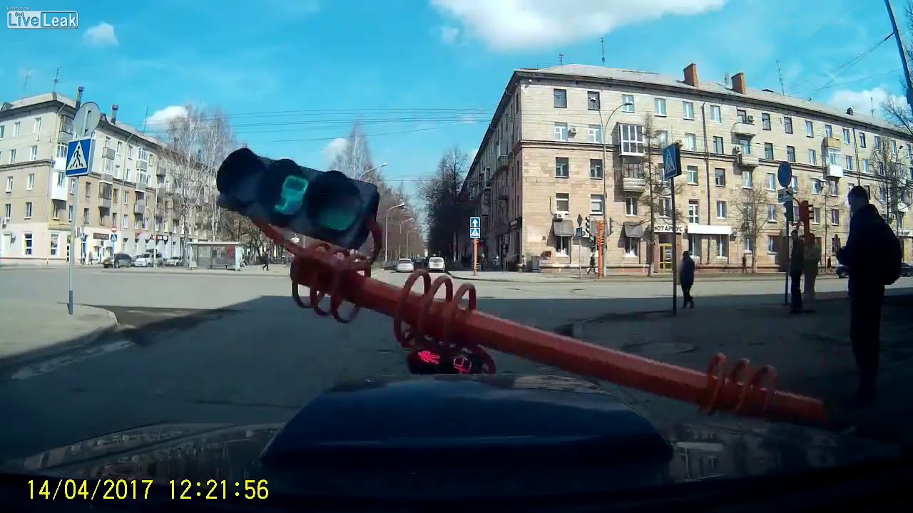 Repairing the traffic light in russia - YouTube