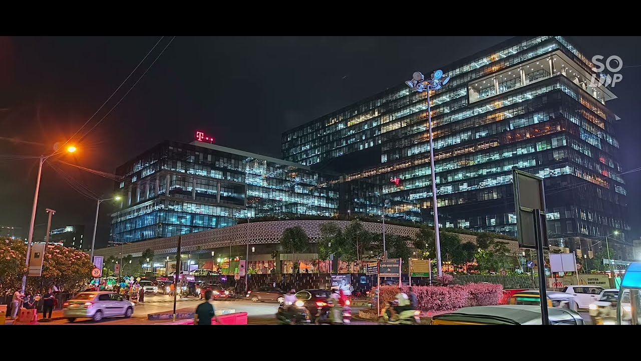 #Balewadi High street # Pune - YouTube