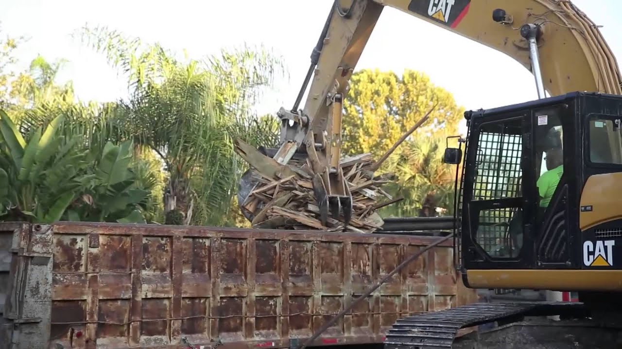 Colossal Curl - Building the Foundation | Adventure Island Tampa FL ...