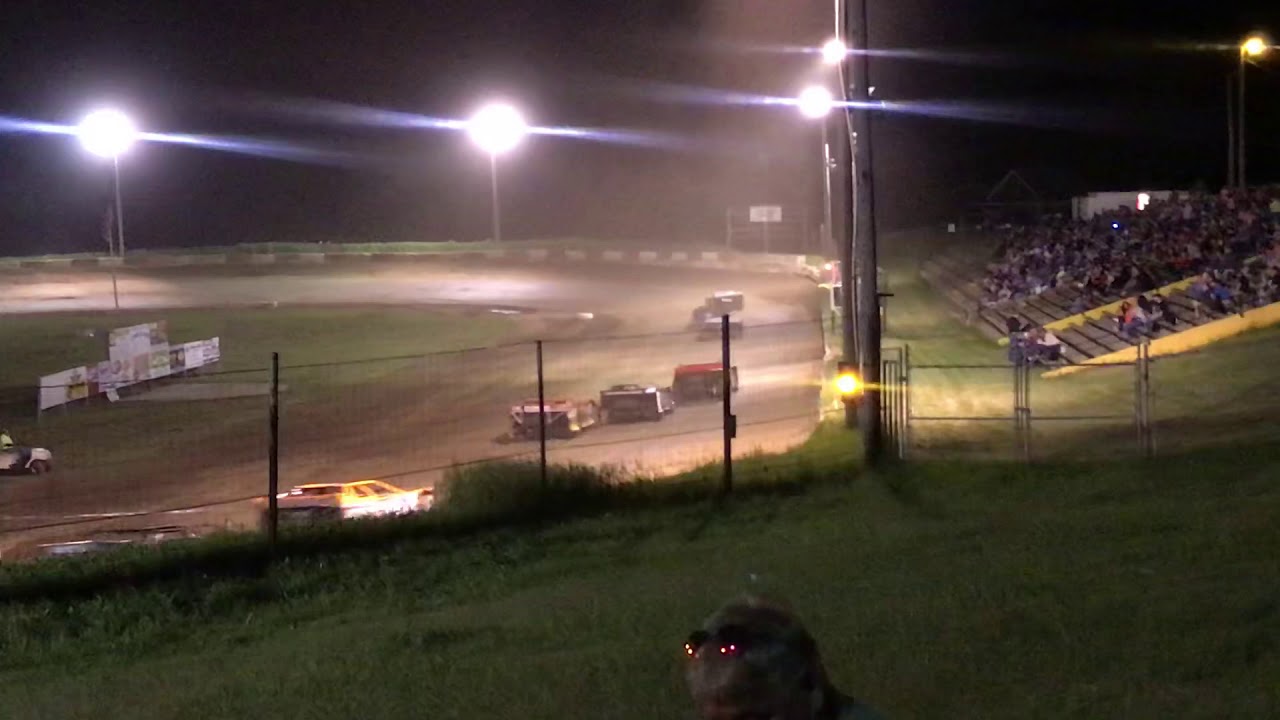 Kyle Barger Shadyhill Speedway 5/25/19 Crate late model feature - YouTube