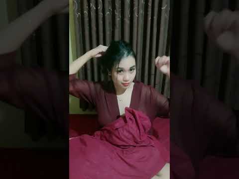 Hot Live cewe cantik pake baju Transparan,Uting nya ping 🥵