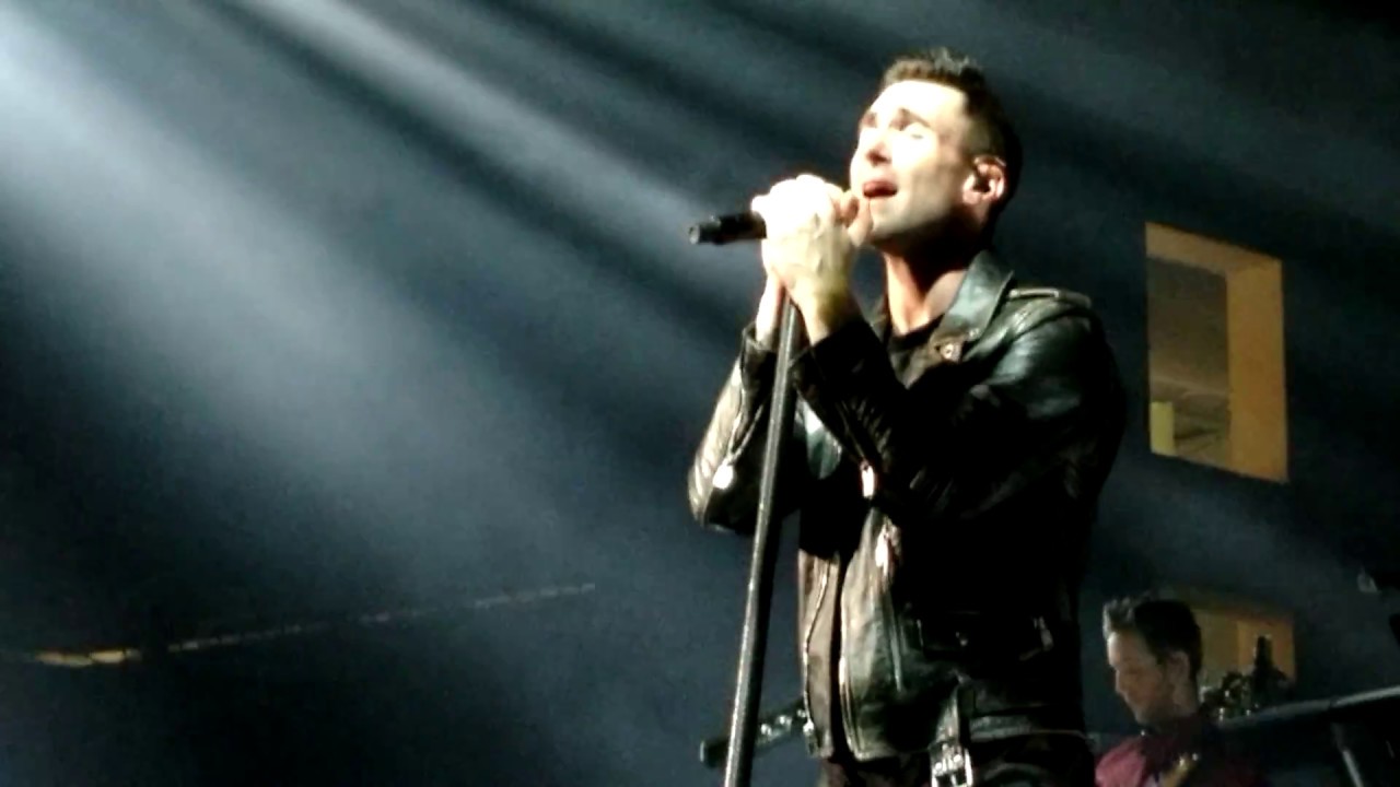 Maroon 5 Love Somebody Live Concert - YouTube