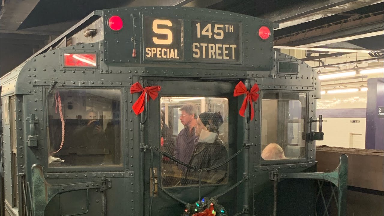 New York City vintage subway trains! Holiday Nostalgia - YouTube