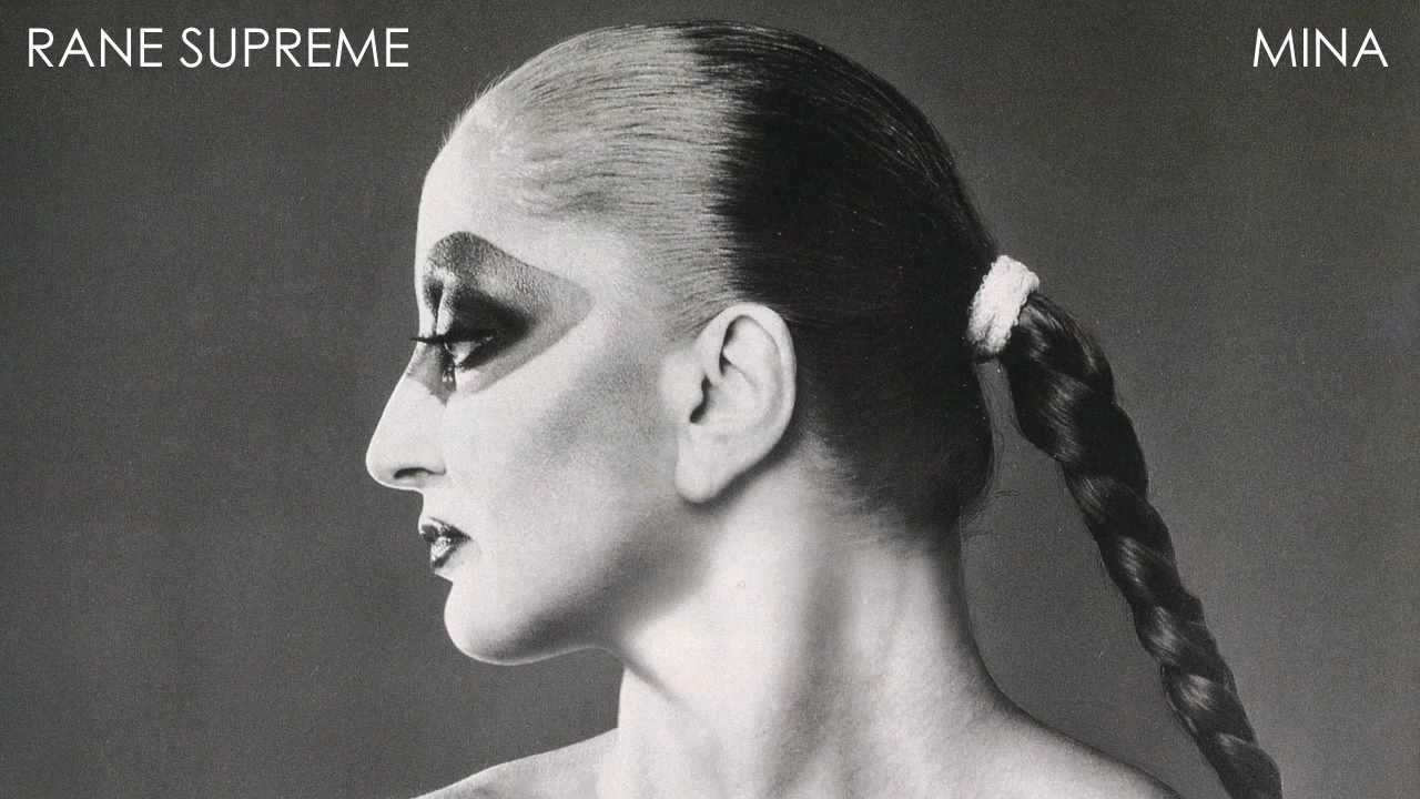 Mina - Ma chi è quello lì Acordes - Chordify