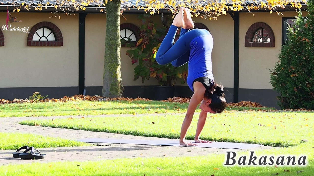 Yoga (arm balance) - How to do Bakasana into tuck handstand - YouTube