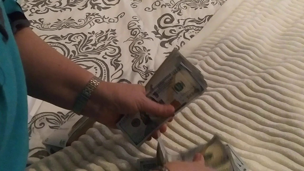 Robin counting out money for my truck - YouTube