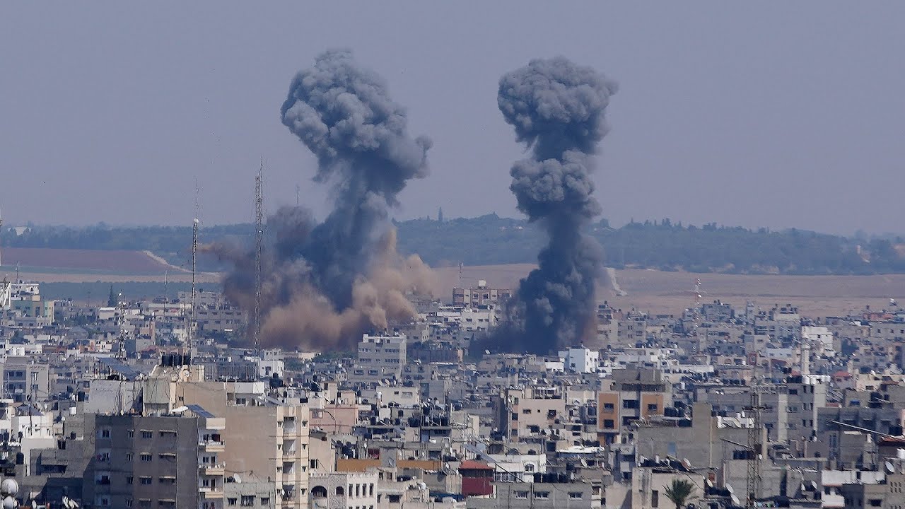 WATCH LIVE: Gaza City live footage as Israeli forces advance - YouTube