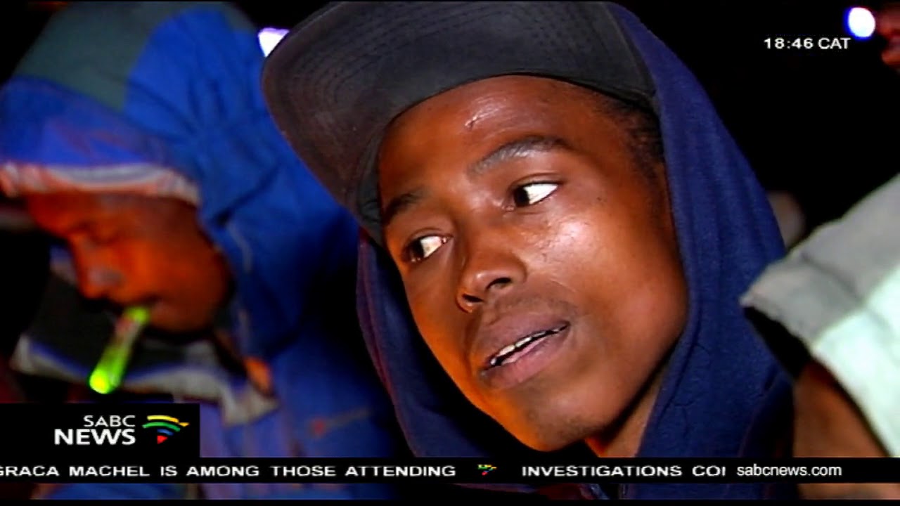Johannesburg homeless youth yearn for a better life - YouTube