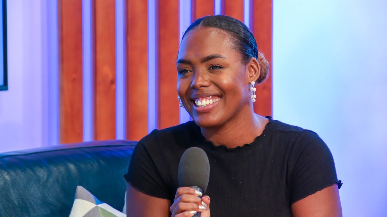 Show da Manhã: conversa com artista Elly Paris sobre seu o EP ...