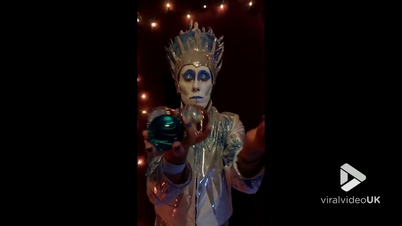 Magic Ball Man Icicle King - YouTube