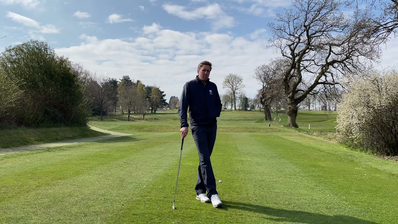 13th hole Ringway Golf Club - YouTube