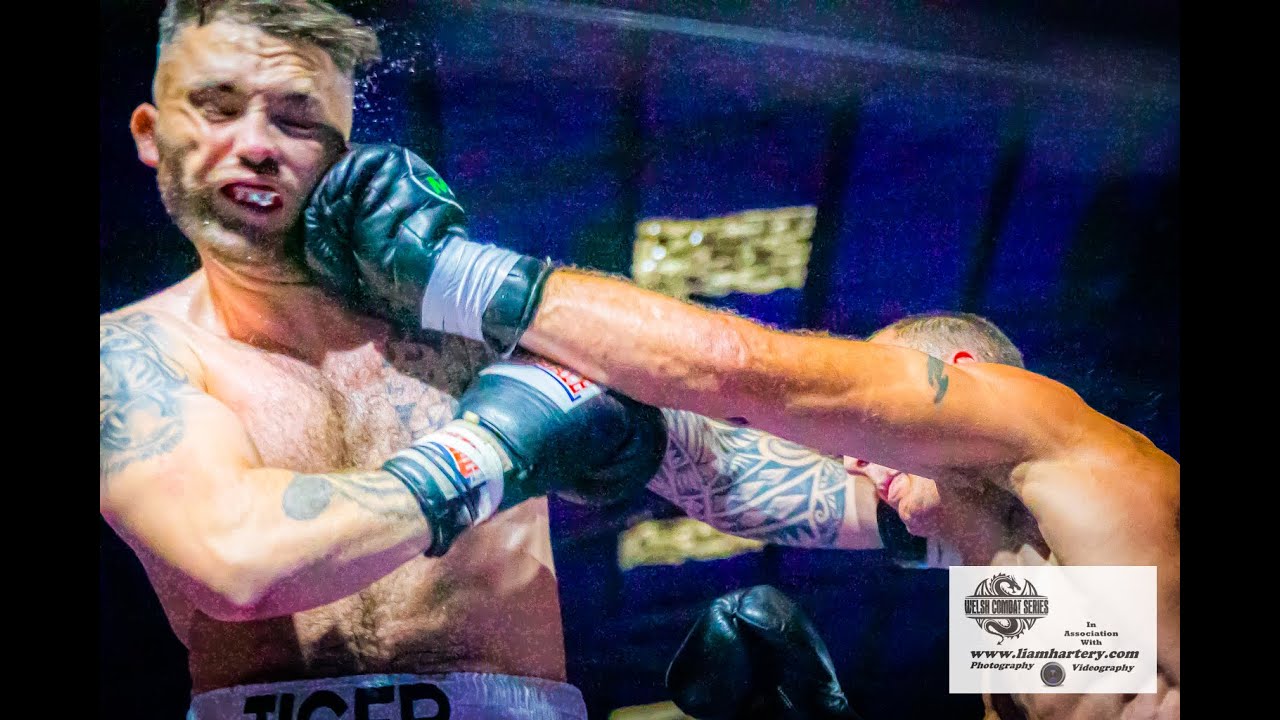 Chris Twyneham v Chris Mcann Welsh Combat Series 5 Vale Sports Arena ...