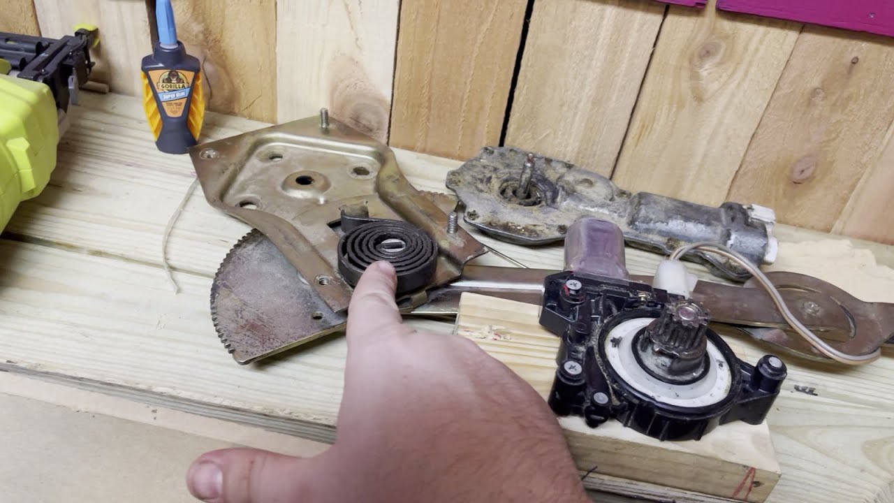 How do Power Windows Work? - How Stuff Works - YouTube