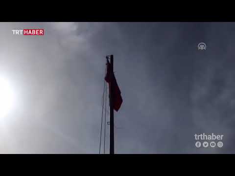 Bayrak böyle çekildi