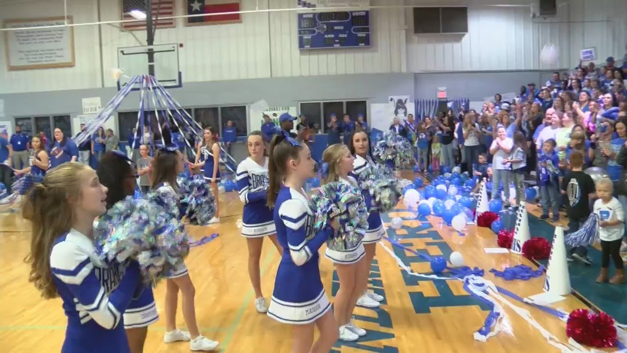 Paul H. Pewitt High School wins the Spirit Stick!! - YouTube