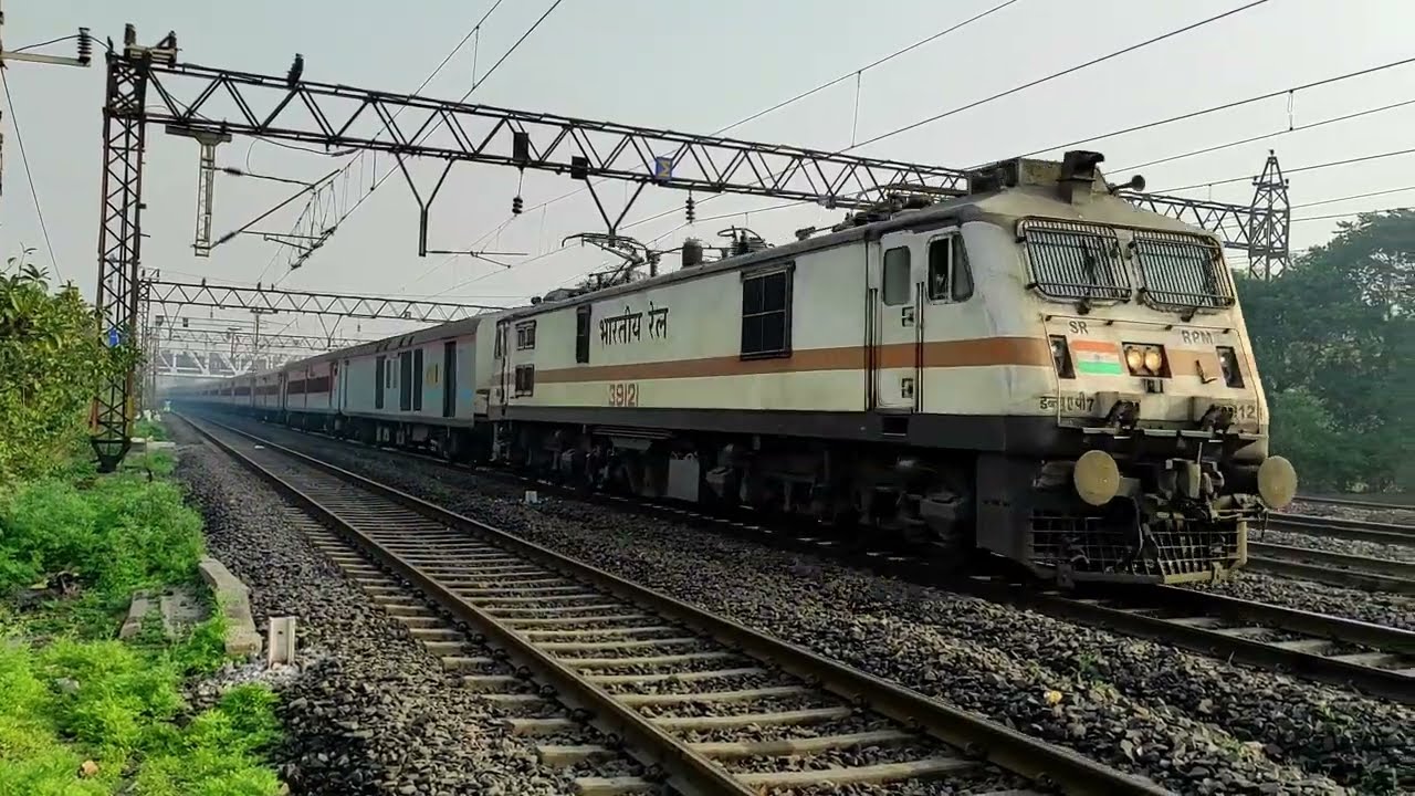 Royapuram WAP7 leads Shipra Express - YouTube