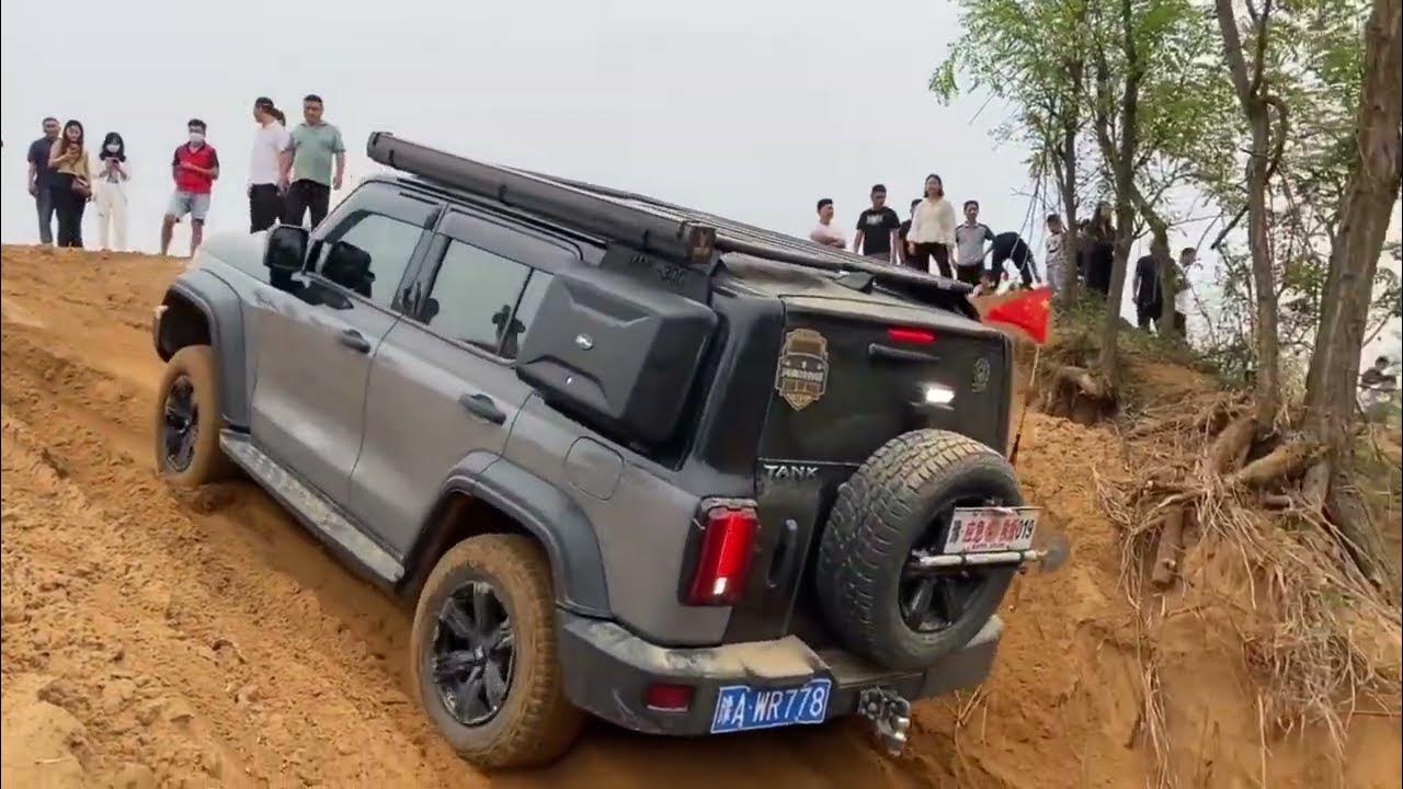 Tank 300, BJ40 vs Pajero and all the great gods off-road - YouTube