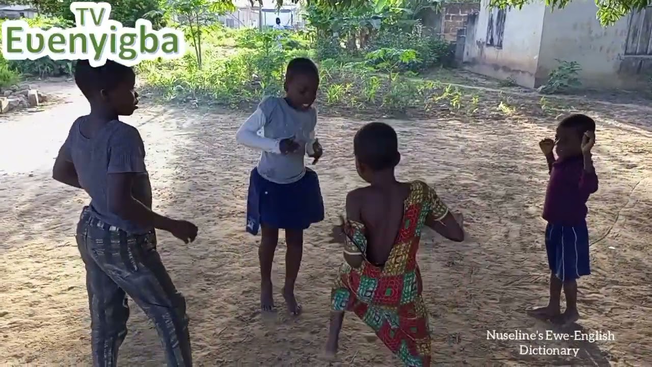 Ampetutu - Children playing the game of Ampe - YouTube