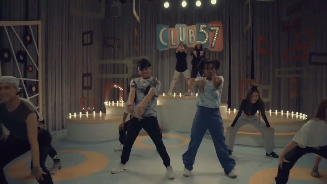Coreografia da música CLUB 87 - YouTube