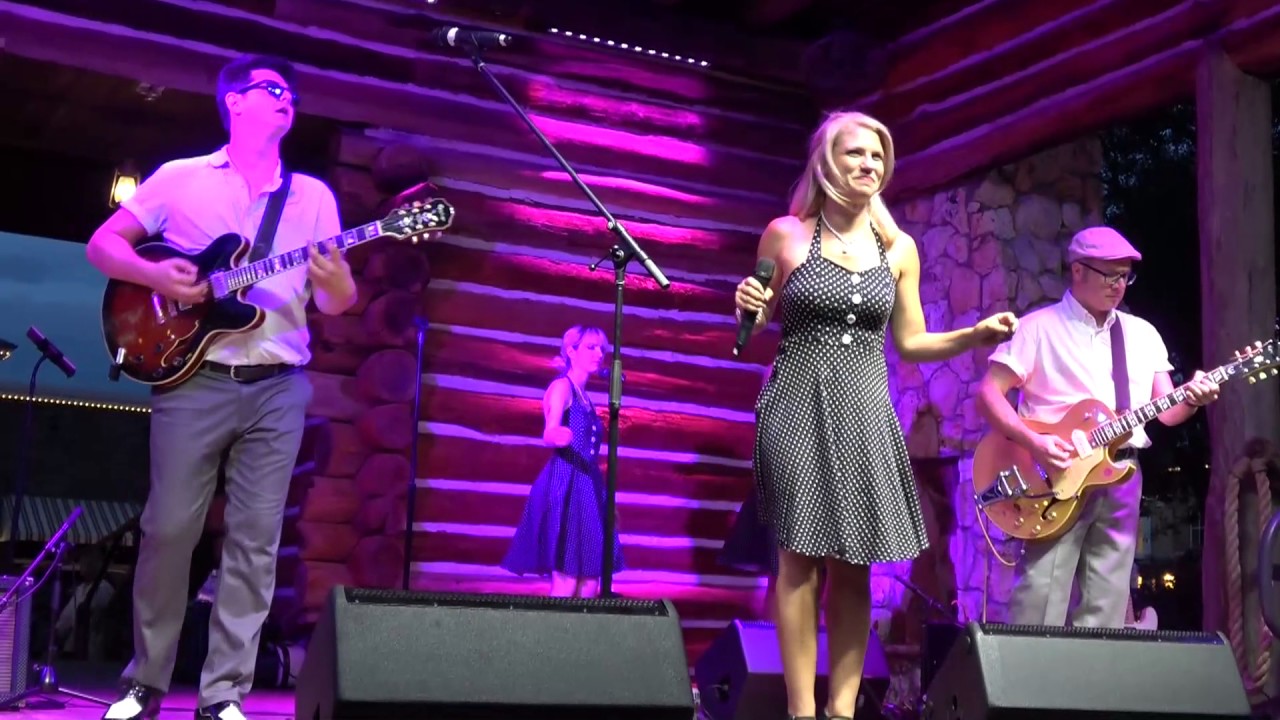 Johnny Wild & The Delights ️ It's In His Kiss - YouTube