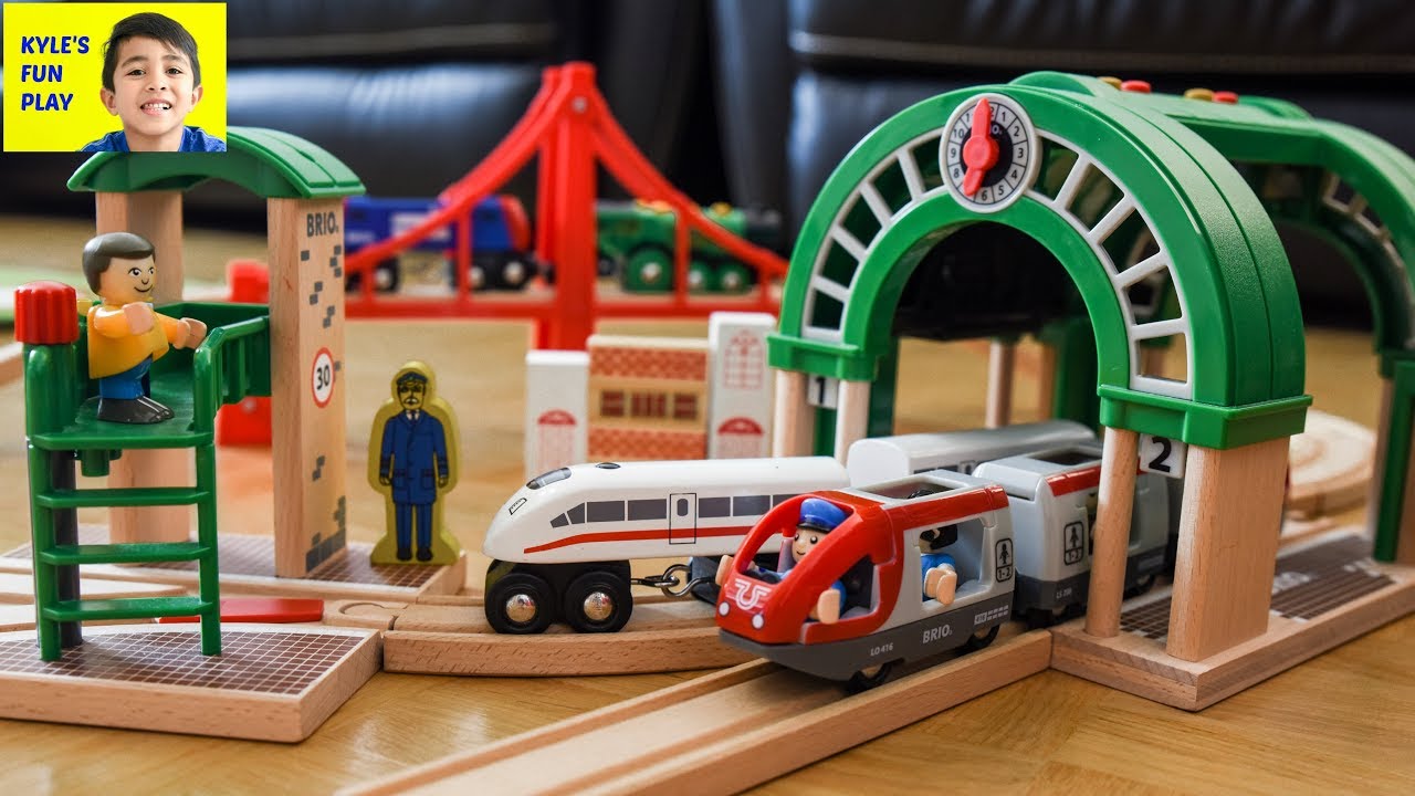 Brio züge Brio Trains with Passenger Train Toys for Kids | Train ...
