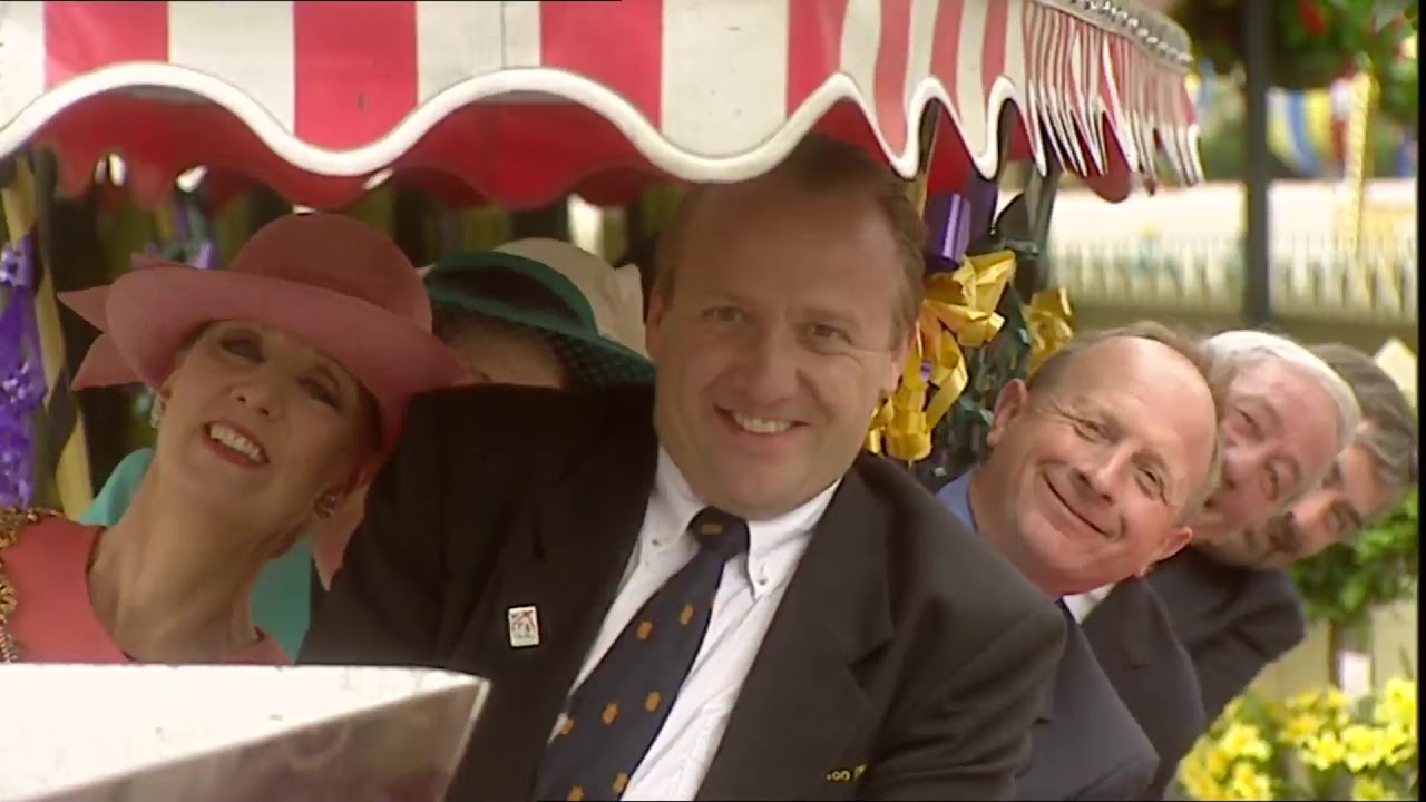 Brum and the Runaway Train - YouTube